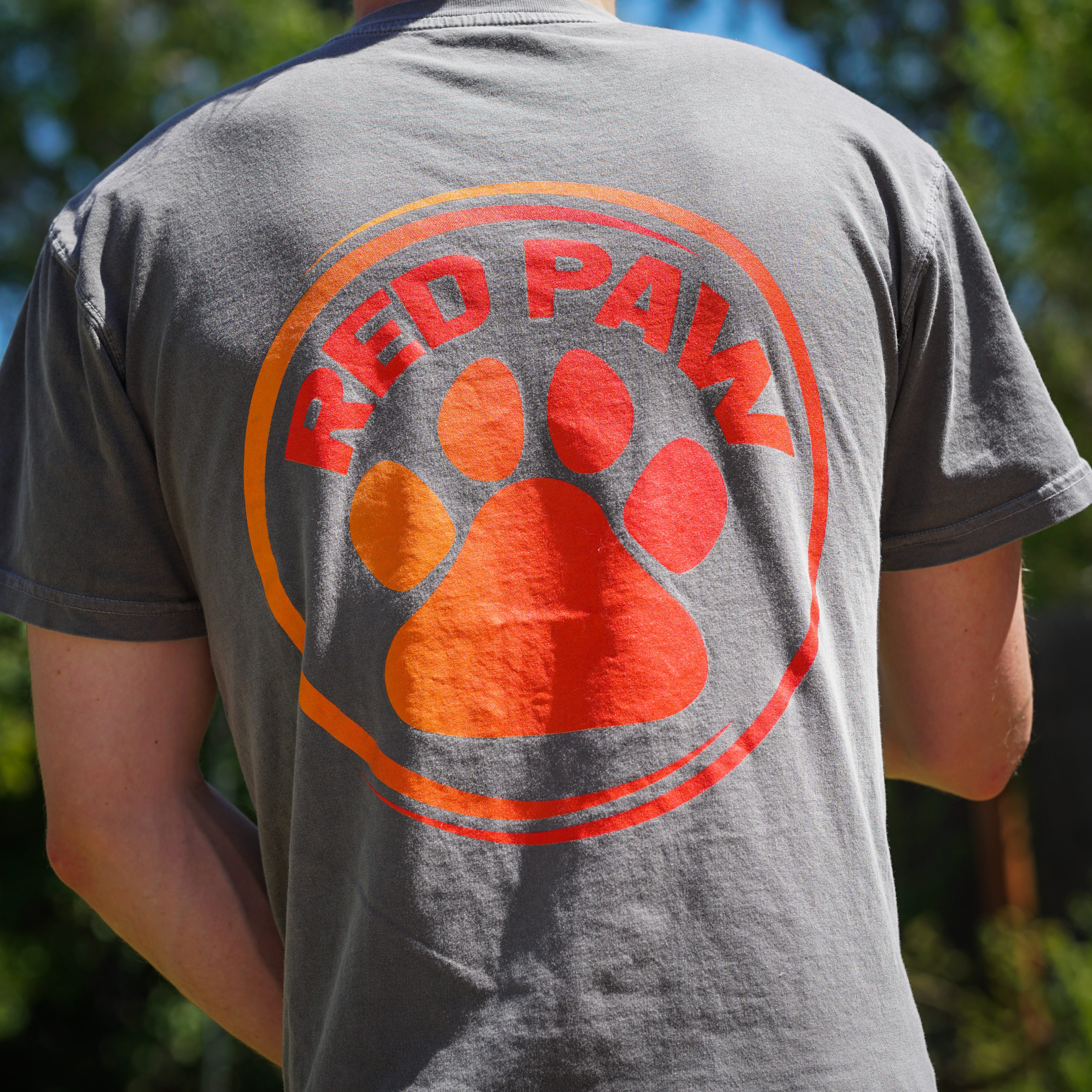 Red Paw Pocket T Shirt ⋆ Red Paw Packs